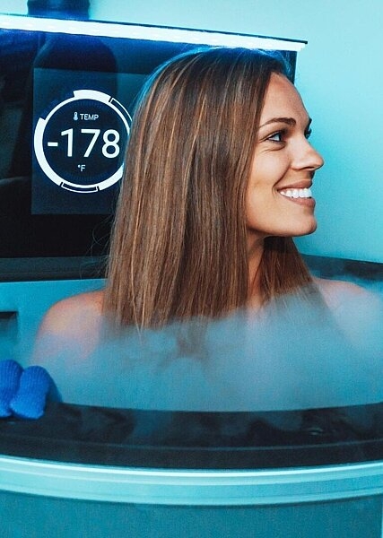 Cryotherapy Machine Full Body | Cryo XC Plus - CRYONiQ